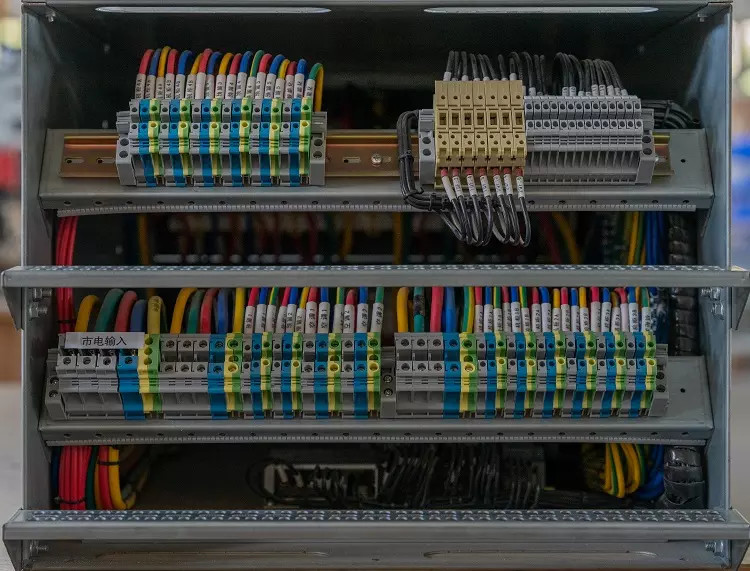 OEM PDU Power Distribution Unit Fiber Low Voltage Data Rack Cabinet
