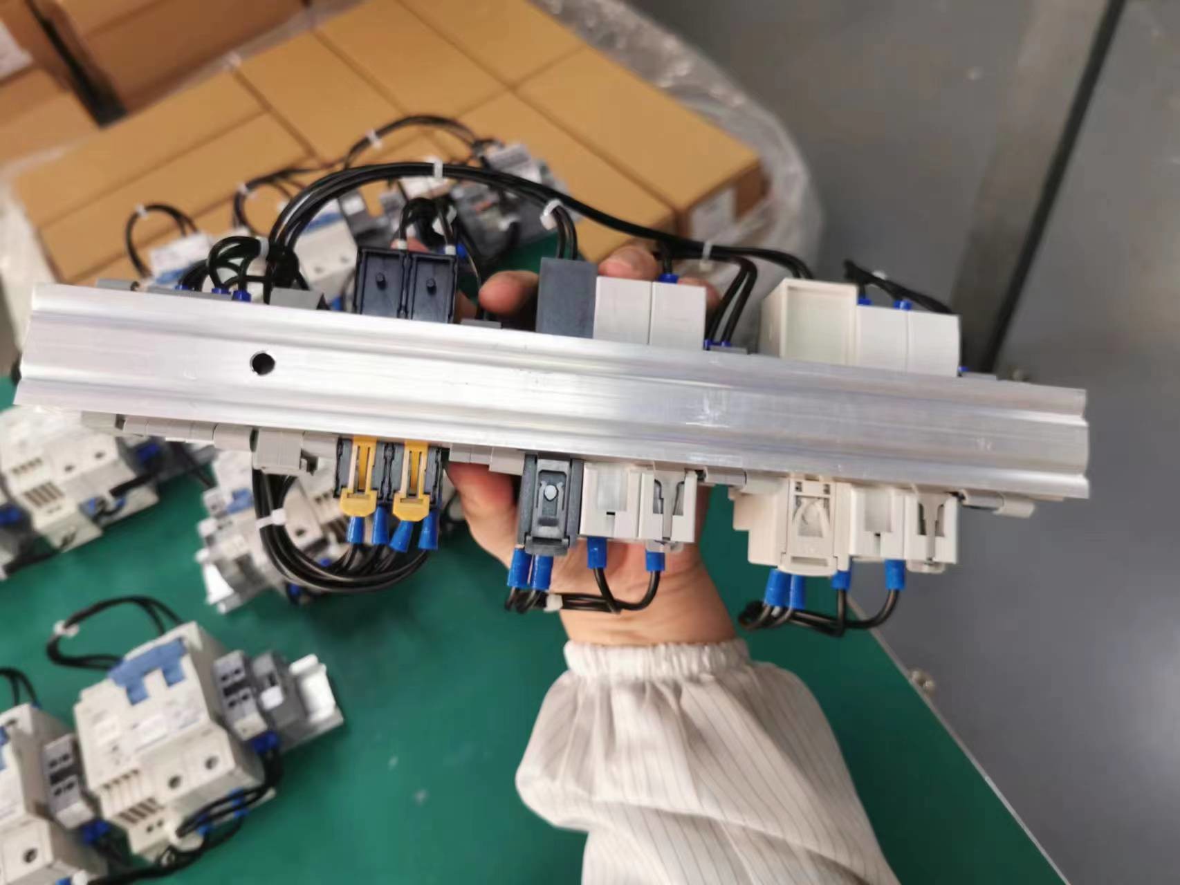 CE+T Aux Power Supply For Bravo 25 48/230-277 Inverter System P/N ...